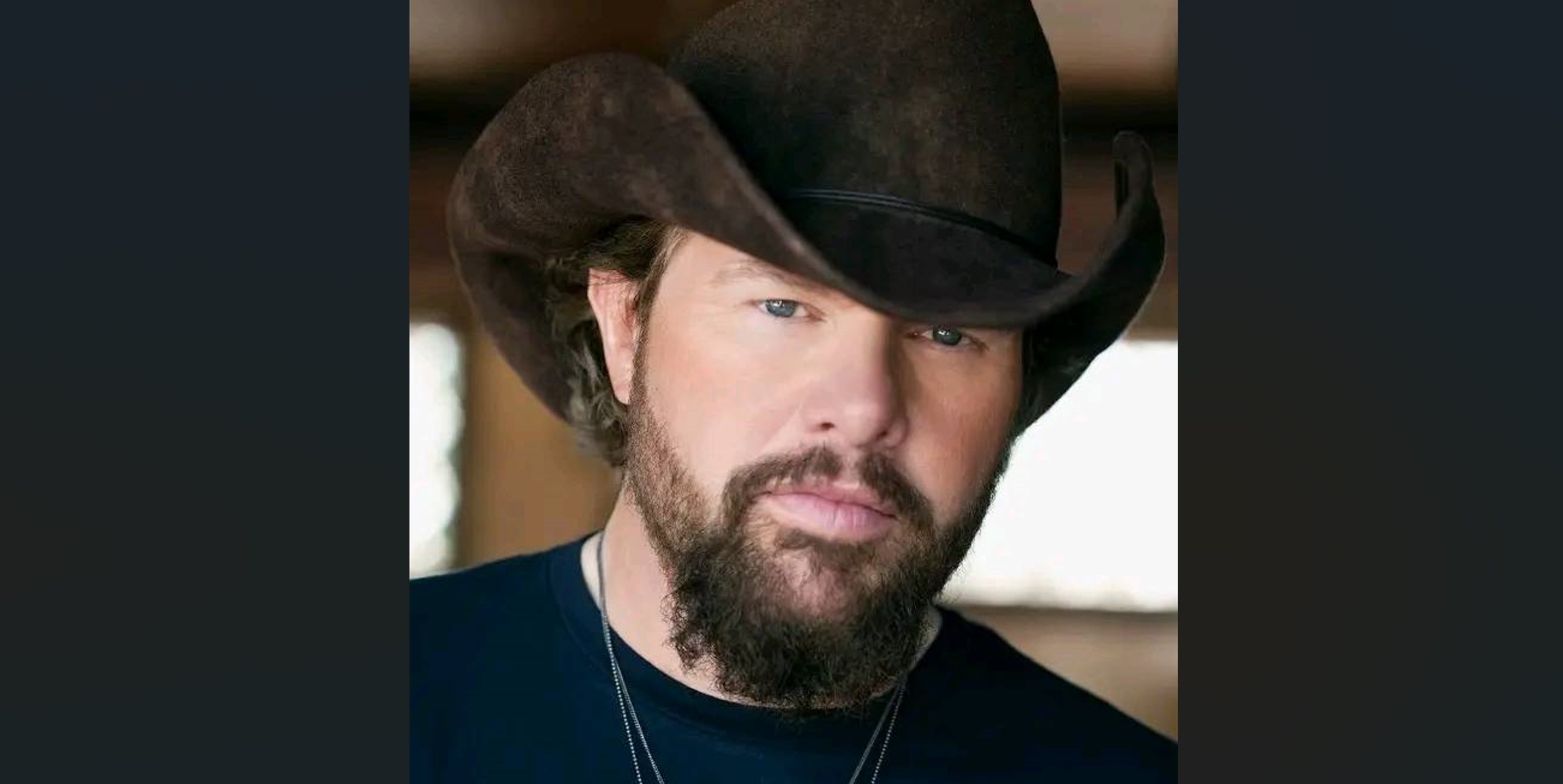 Toby Keith Performs "Don’t Let the Old Man In" at the 2023 People's ...