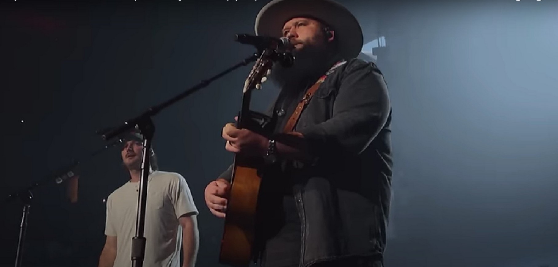 One Guitar And Two Singers. How Can Such Simplicity Be So Beautiful And ...